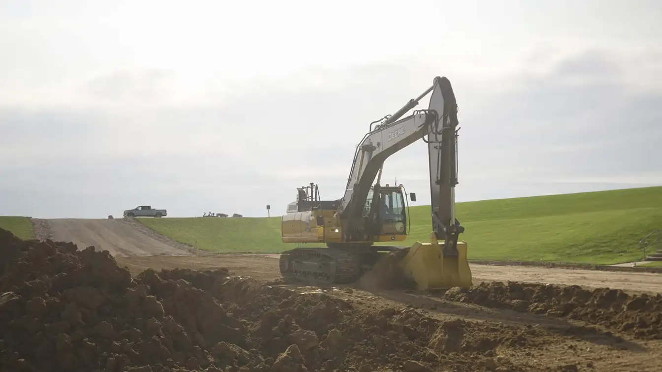 John Deere 350 Excavator: Features, Specs, and Versatility